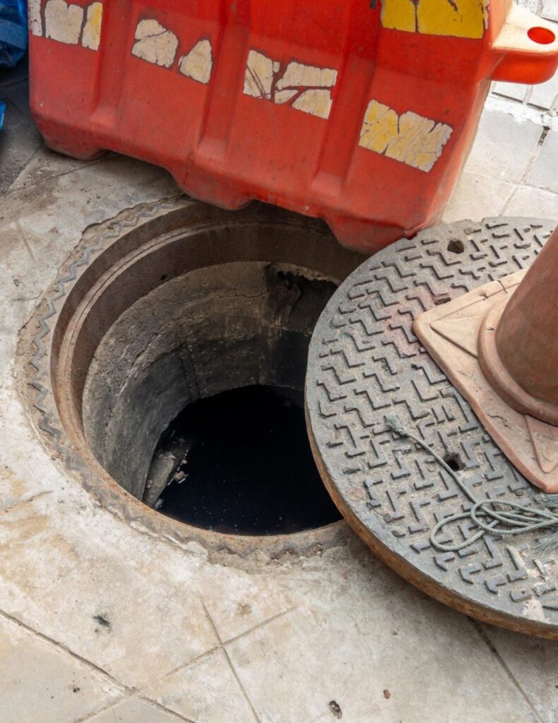 Manhole Rehabilitation – Advanced Pipeline Services